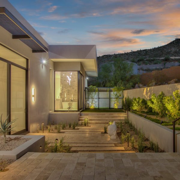 Camelback Contemporary - PHX Architecture